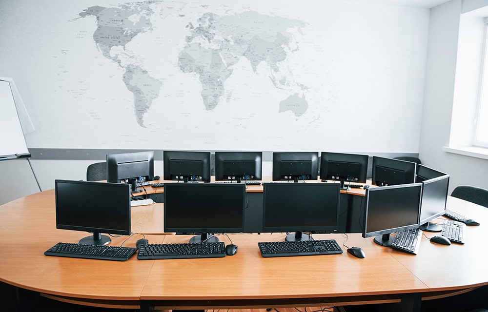 How To Extend Monitors In Windows 10 Thetechhacker how-to-extend-monitors-in-windows-10-thetechhacker